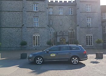 3 Best Taxis in Wycombe, UK - Expert Recommendations