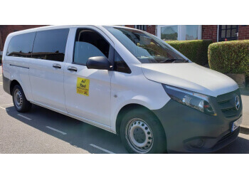 3 Best Taxis in Sheffield, UK - Expert Recommendations