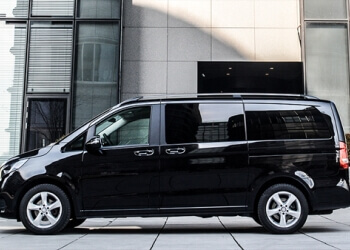 3 Best Taxis in Nottingham, UK - Expert Recommendations