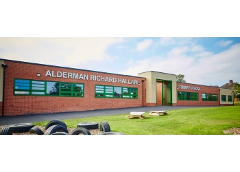 3 Best Primary School in Leicester, UK - Expert Recommendations