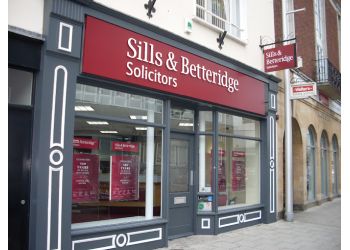 3 Best Personal Injury Solicitors in Lincoln, UK - ThreeBestRated