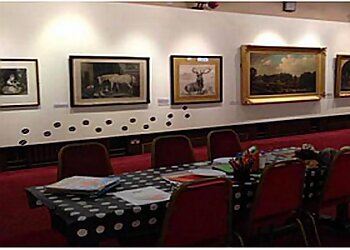 3 Best Art Galleries in Tameside, UK - Expert Recommendations