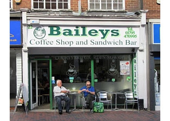 3 Best Cafes in Sittingbourne, UK - Expert Recommendations