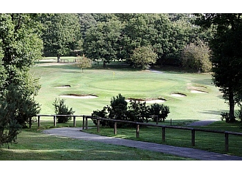 3 Best Golf Courses in St Albans, UK - Expert Recommendations