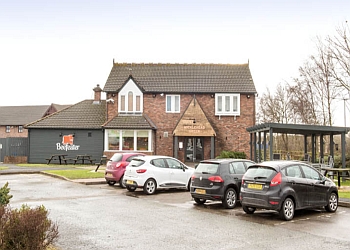 Top 3 Best Mediterranean Restaurants in St Helens - ThreeBestRated