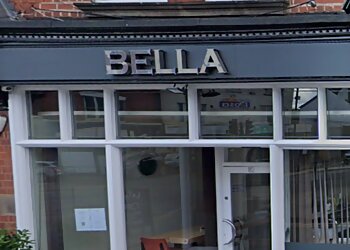 3 Best Italian Restaurants in Wolverhampton, UK - Expert Recommendations