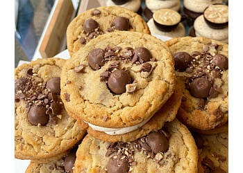 3 Best Bakeries in Torquay, UK - ThreeBestRated