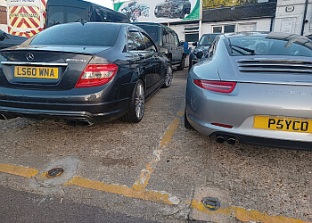 3 Best Car Garages in Luton, UK - Expert Recommendations