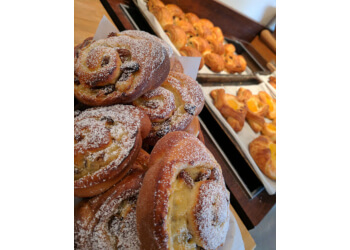 3 Best Bakeries in Wokingham, UK - Expert Recommendations