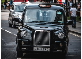 3 Best Taxis in Oldham, UK - ThreeBestRated