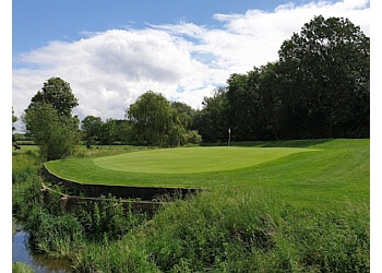 3 Best Golf Courses in Cambridge, UK - Expert Recommendations