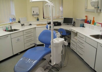 3 Best Dentists in Bridgend, UK - Expert Recommendations