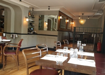 3 Best French Restaurants in Cambridge, UK - Expert Recommendations