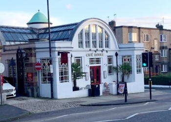 3 Best French Restaurants in St Albans, UK - Expert Recommendations