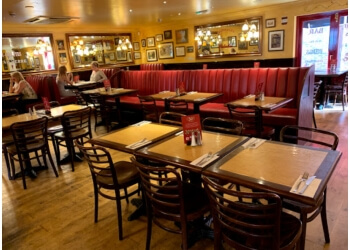 3 Best French Restaurants in Maidstone, UK - Expert Recommendations