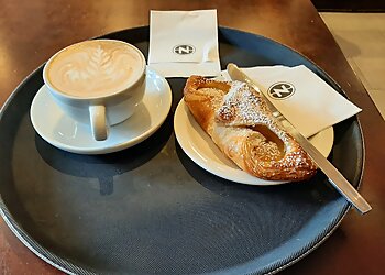 3 Best Cafes in Ealing, UK - Expert Recommendations