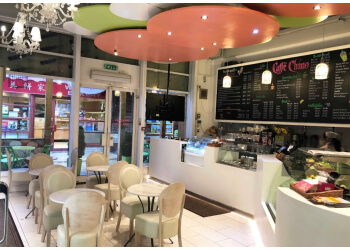 3 Best Cake Makers in Birmingham, UK - Expert Recommendations