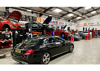 3 Best Car Garages in London, UK - Expert Recommendations
