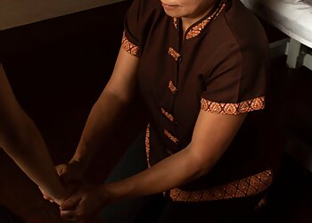 3 Best Massage Therapists in Bournemouth, UK - Expert Recommendations