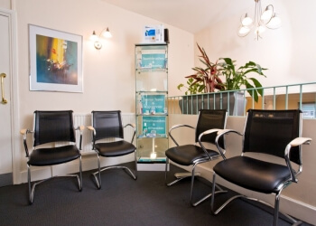 3 Best Dentists in Gloucester, UK - Expert Recommendations