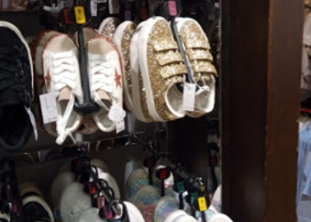 3 Best Shoe Shops in Falkirk, UK - Expert Recommendations