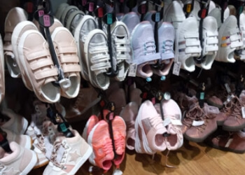 3 Best Shoe Shops in Falkirk, UK - Expert Recommendations