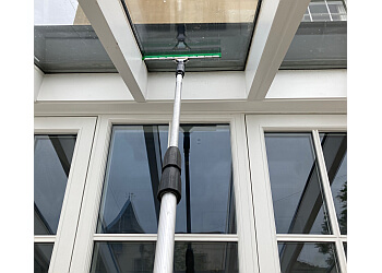 3 Best Window Cleaners in Bath, UK - Expert Recommendations