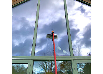 3 Best Window Cleaners in Cornwall, UK - Expert Recommendations