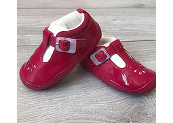 3 Best Shoe Shops in Falkirk, UK - Expert Recommendations