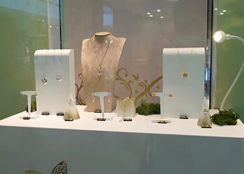 3 Best Jewellers in Cardiff, UK - Expert Recommendations