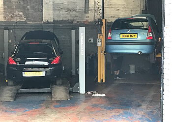 3 Best Car Garages in Wakefield, UK - Expert Recommendations