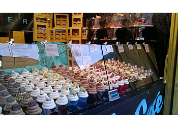 3 Best Cake Makers in Cardiff, UK - ThreeBestRated