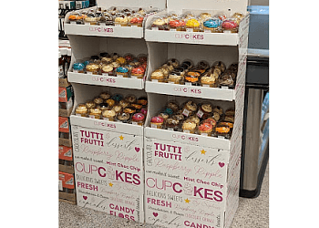 3 Best Cake Makers in Blackburn, UK - Expert Recommendations