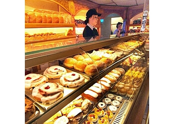 3 Best Bakeries in Lincoln, UK - Expert Recommendations