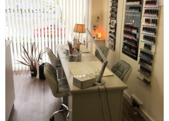 3 Best Nail Salons in Chester, UK - Expert Recommendations