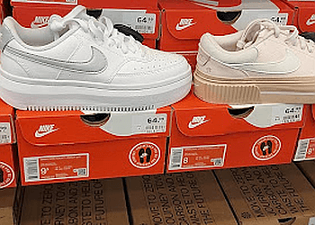 3 Best Shoe Shops in Leeds, UK - Expert Recommendations