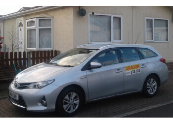 3 Best Taxis in Cardiff, UK - Expert Recommendations