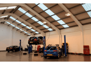 3 Best Car Garages in Glasgow, UK - Expert Recommendations