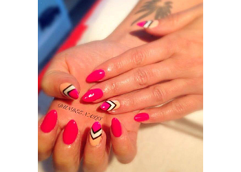 3 Best Nail Salons in Dundee, UK - Expert Recommendations