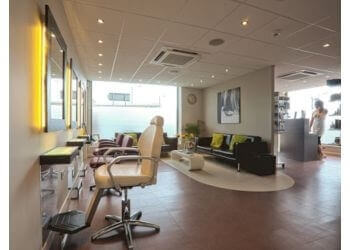 3 Best Hairdressers in Cambridge, UK - Expert Recommendations