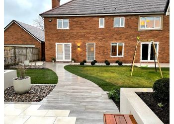 3 Best Landscape Gardeners in Newcastle Upon Tyne, UK - ThreeBestRated