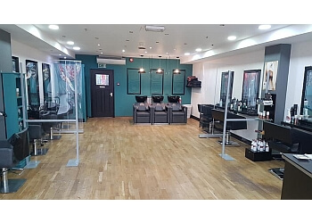 3 Best Hairdressers in Coventry, UK - Expert Recommendations