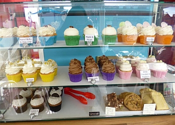 3 Best Cake Makers in Cardiff, UK - Top Picks August 2019