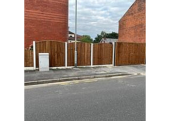 3 Best Fencing Contractors in Manchester, UK - ThreeBestRated