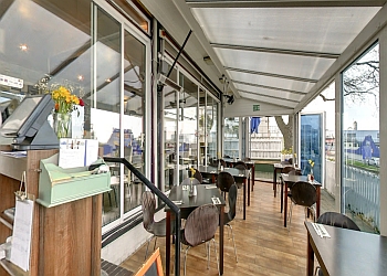 3 Best Seafood Restaurants in Southend On Sea, UK - Expert Recommendations