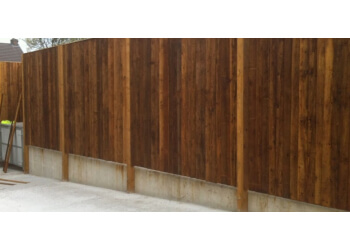 3 Best Fencing Contractors in Halifax, UK - ThreeBestRated