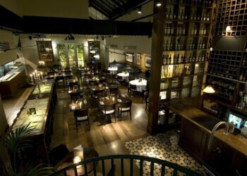 3 Best Italian Restaurants in Macclesfield, UK - Expert Recommendations