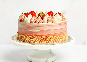 3 Best Cake Makers in Watford, UK - Expert Recommendations