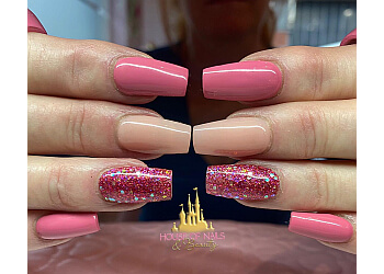 3 Best Nail Salons in Blackpool, UK - Expert Recommendations