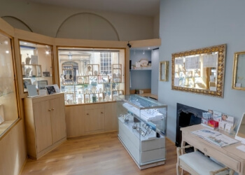 3 Best Jewellers in Bath, UK - Expert Recommendations